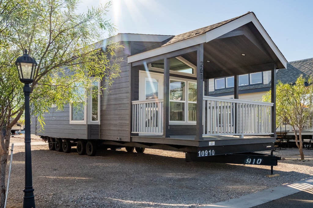 Silver View RV Resort – Best #1 RV Park in Bullhead City, AZ